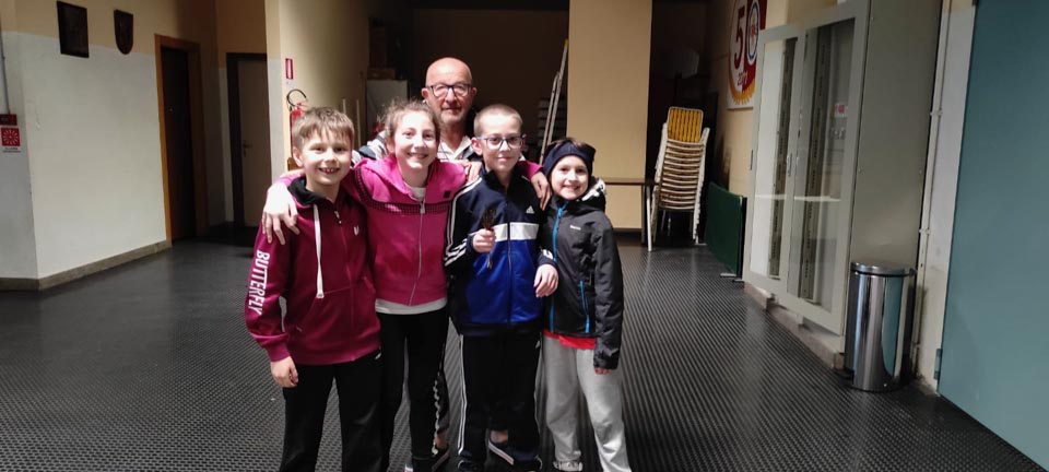 Vikend; B1: prepričljiva zmaga Krasa Bellarive (5:1); D: poraz in zmaga ...